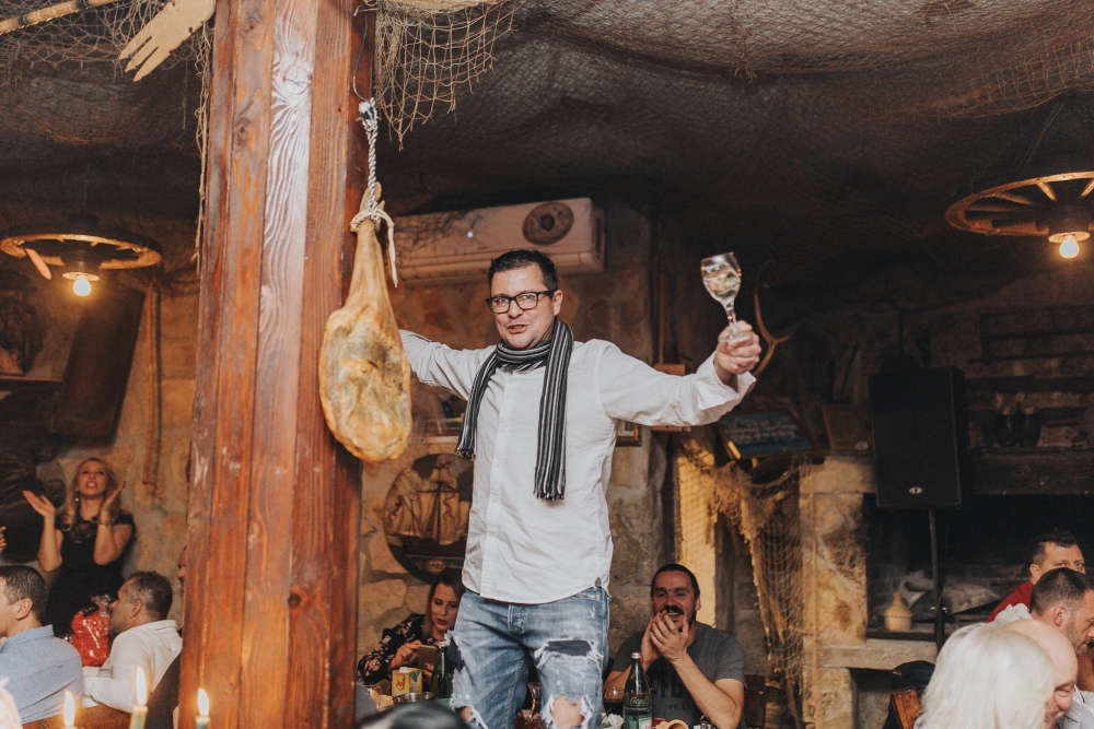 NOĆNI PROGRAM Konoba Rudine starta s glazbom uživo i nedjeljama ...