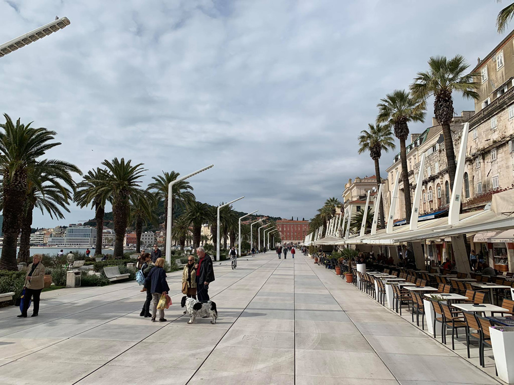 NEUOBIČAJENA SLIKA SPLITA: Prazna stara gradske jezgra i Riva u ...