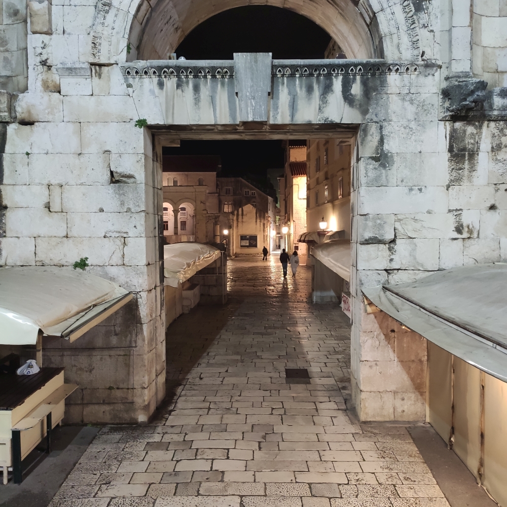 GRAD DUHOVA Centar Splita sablasno je prazan | Dalmatinski portal