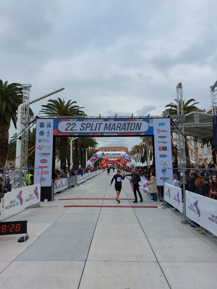 SPLIT MARATON Solinski gradonačelnik otrčao polumaraton: Uspija sam ...