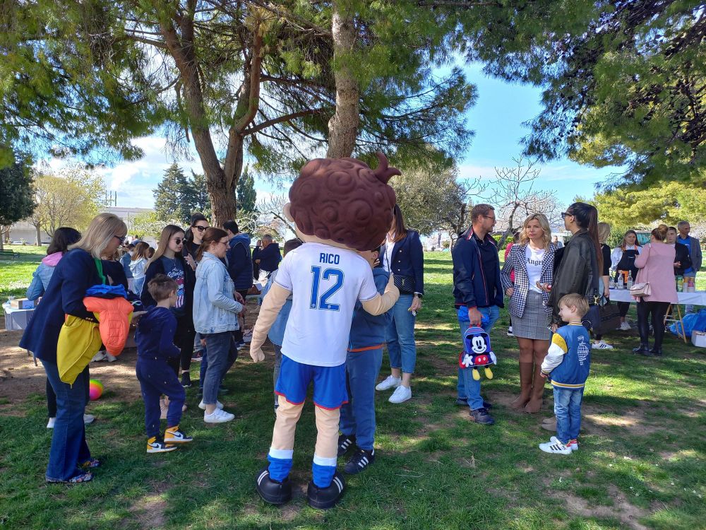 FOTOGALERIJA Na Zvončacu obilježen Svjetski dan autizma | Dalmatinski ...