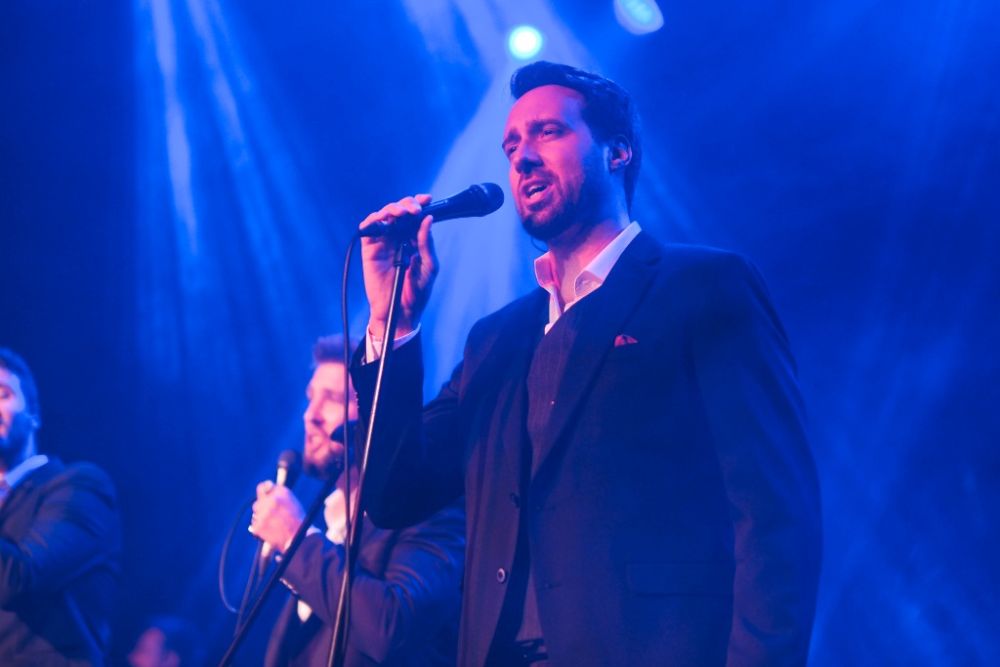 RAĐA ZASVIRAO S GRUPOM CAMBI 'S guštom sam izveo Bambinu miju ...