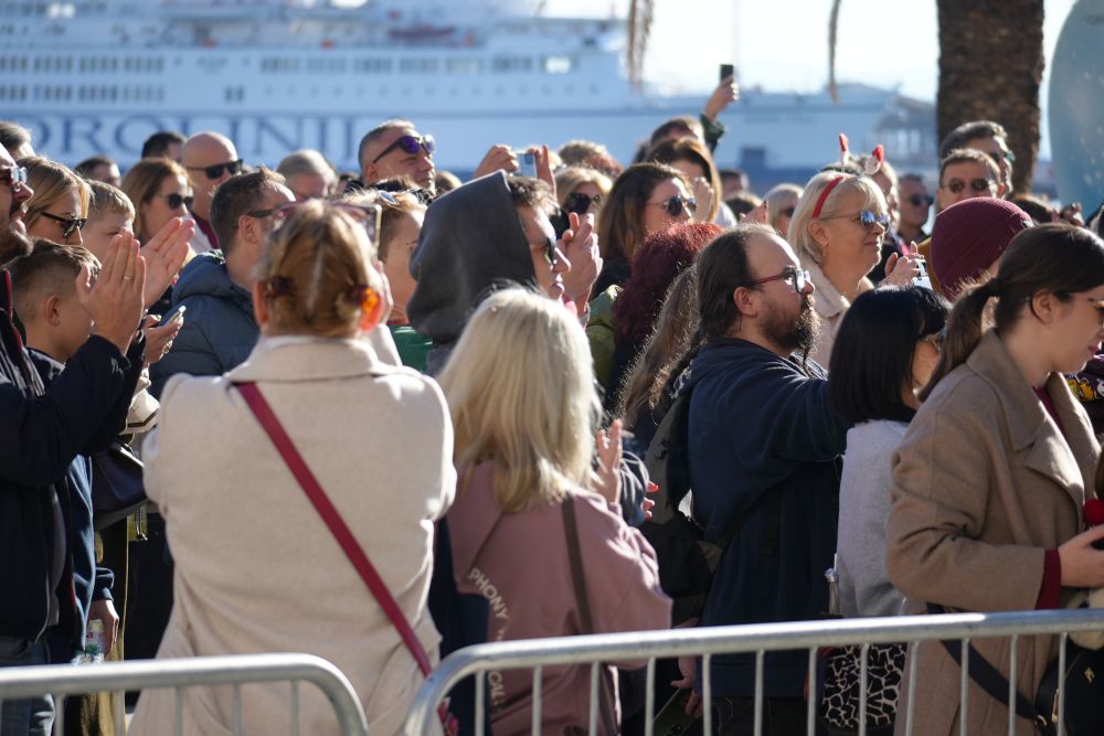 FOTOGALERIJA Pogledajte kako Splićani provode zadnji dan u ovoj godini ...