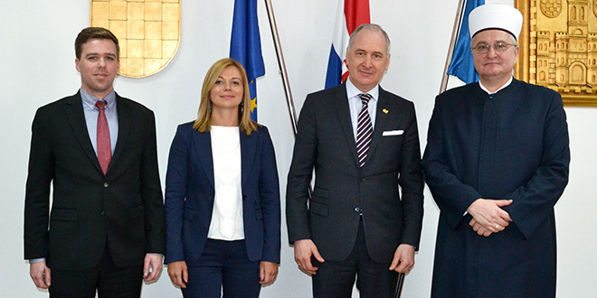 Muftija dr. Aziz ef. Hasanović posjetio gradsku upravu, Igor Stanišić ...