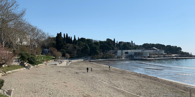 FOTOGALERIJA Ovako jutros izgleda najpopularnija splitska plaža ...