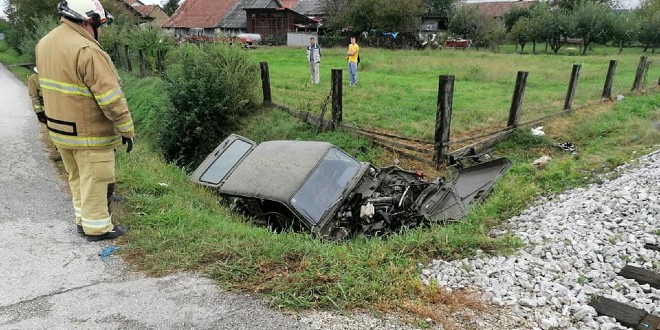 JEDNA OSOBA PREMINULA U BOLNICI Teretni vlak naletio na auto | Dalmatinski portal