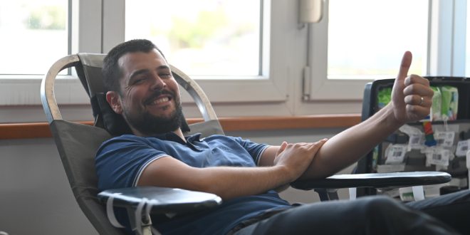 Torcida Brda i Crveni križ Split: Darujte krv ove subote u prostorijama ...