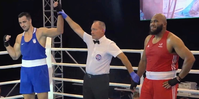 BOKS Marko Milun dominantno pobijedio Francuza i izborio četvrtfinale ...